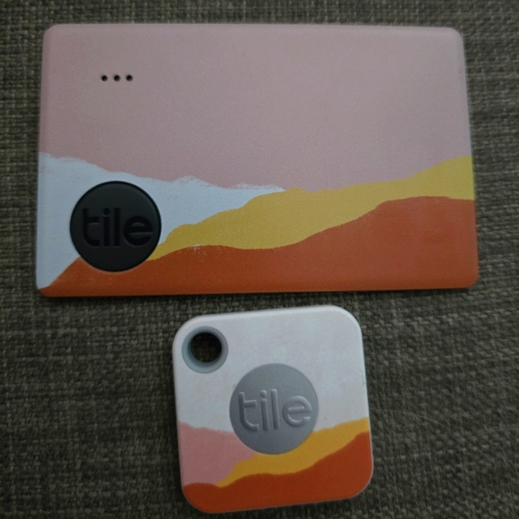 Tile | Wearables | Tile Mate Keychain And Tile Slim Wallet Gps Tracker ...